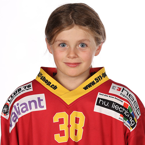 Mia Beer - Young Tigers